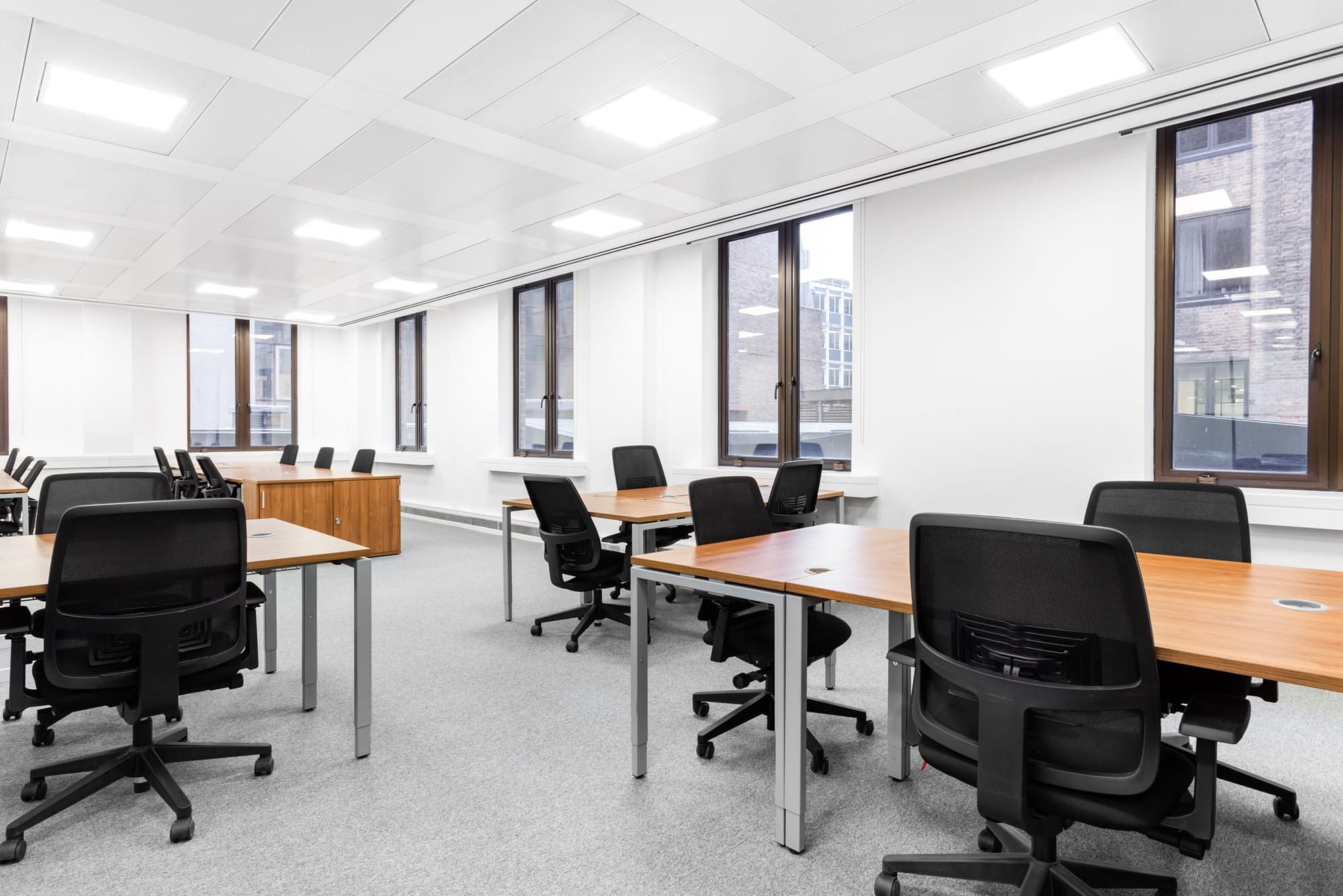 Coworking Berkley Square - FLYDESK certified workspace