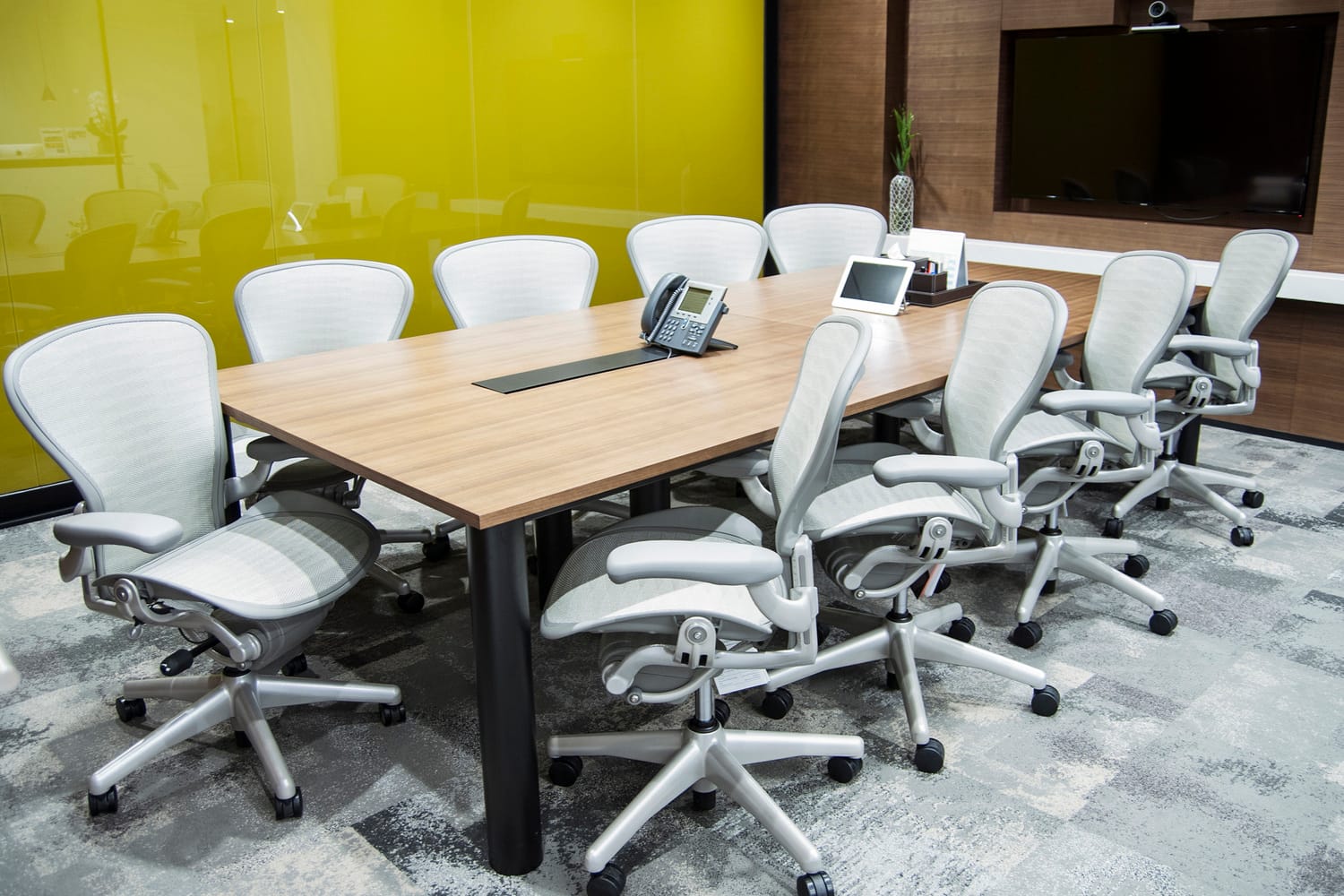 Coworking Glass Tower - FLYDESK certified workspace