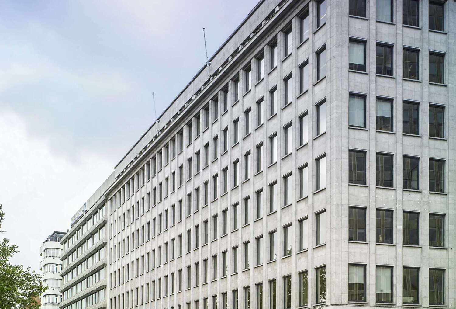 Coworking Brussels Ave Marnix - FLYDESK certified workspace