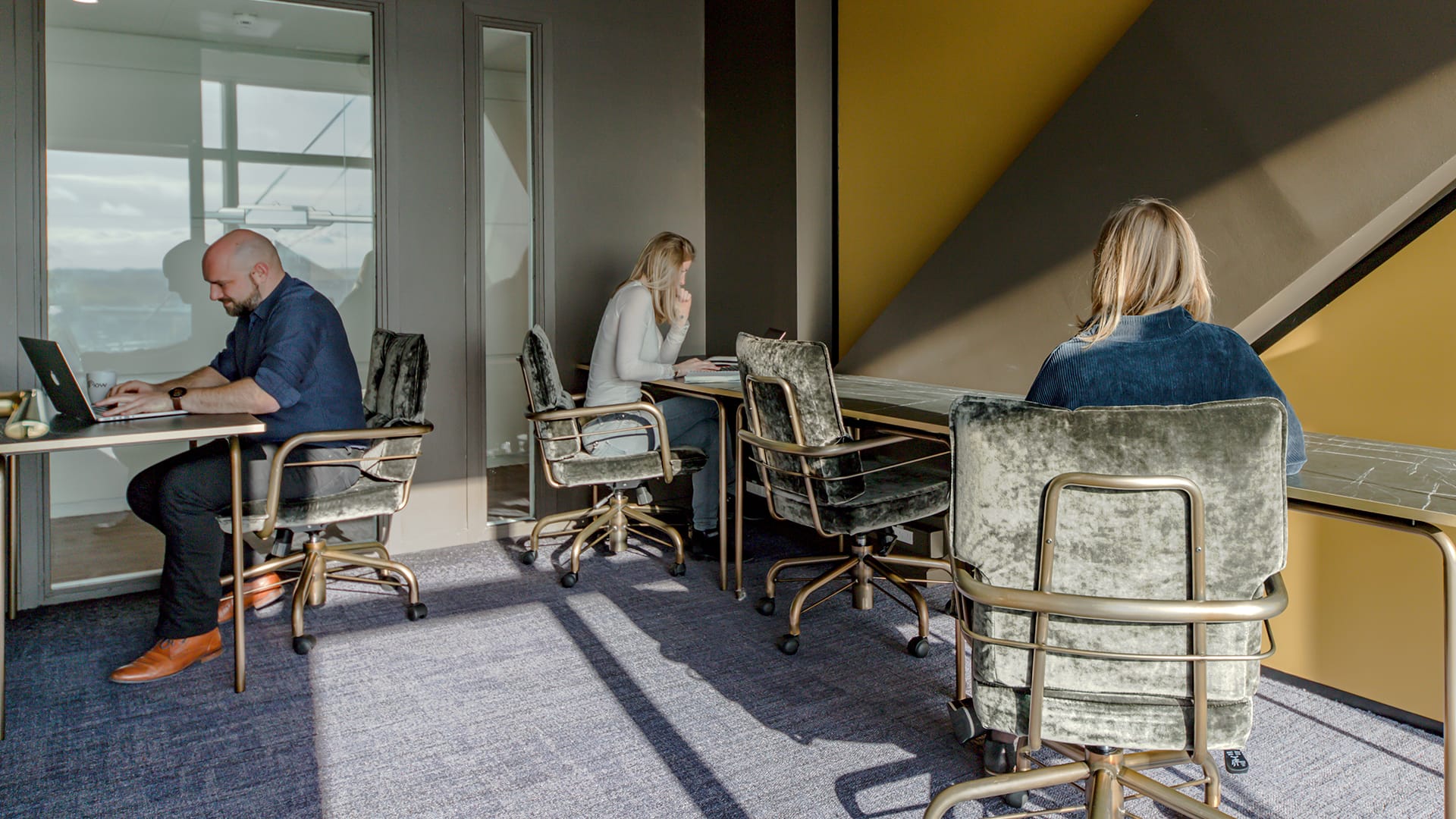 Coworking Parvis Rotterdam - FLYDESK certified workspace