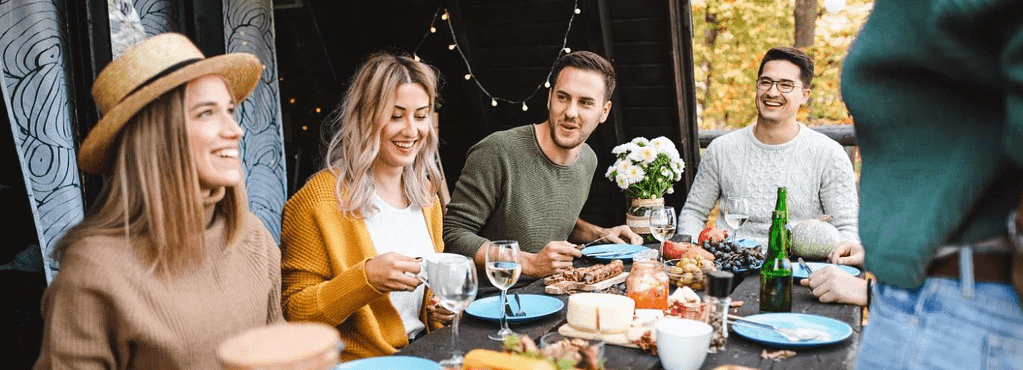 How Companies Can Create Inclusive Holiday Celebrations — FLYDESK