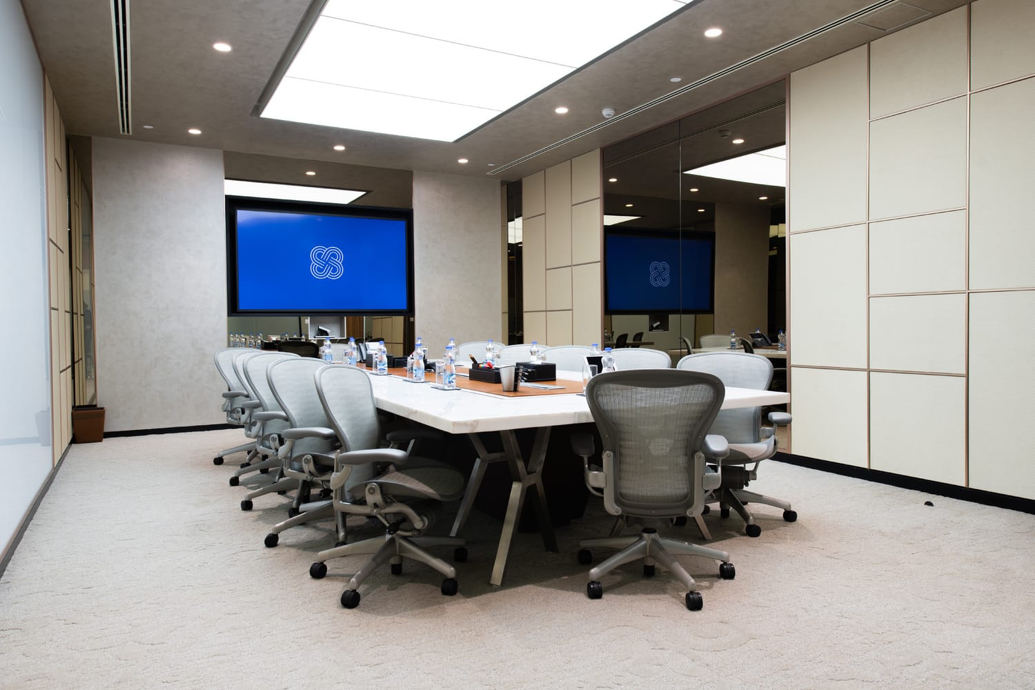 Coworking Trade Tower - FLYDESK certified workspace