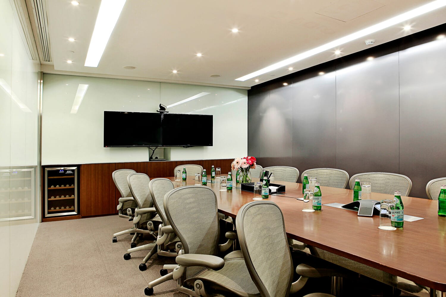 Coworking Sampoerna Strategic Square - FLYDESK certified workspace