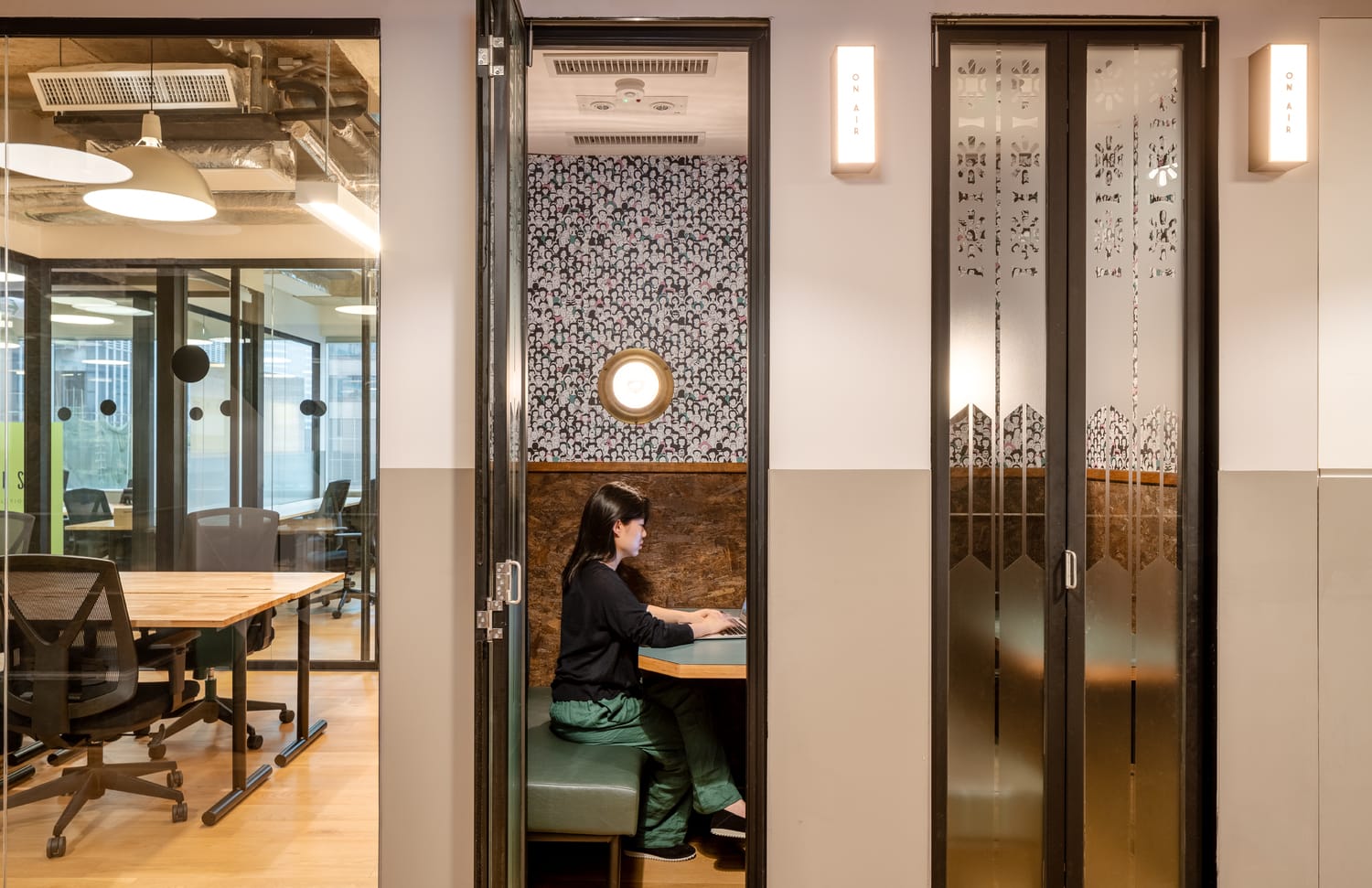 Coworking YF Life Tower - FLYDESK certified workspace