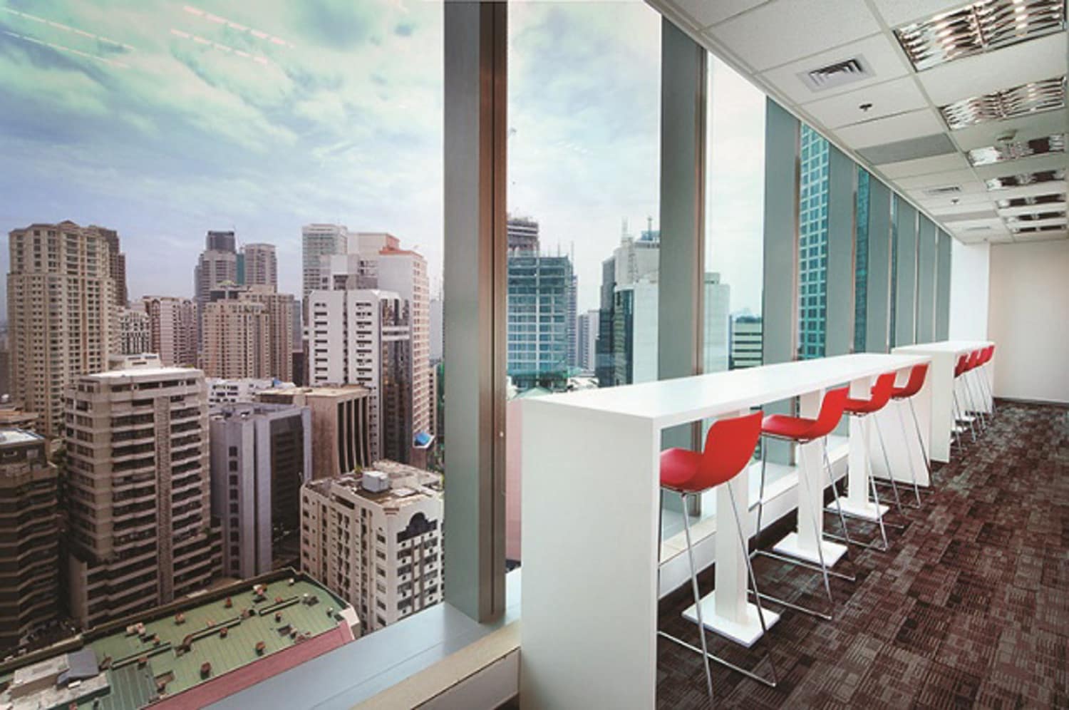 Office Tower 6789 - FLYDESK certified workspace