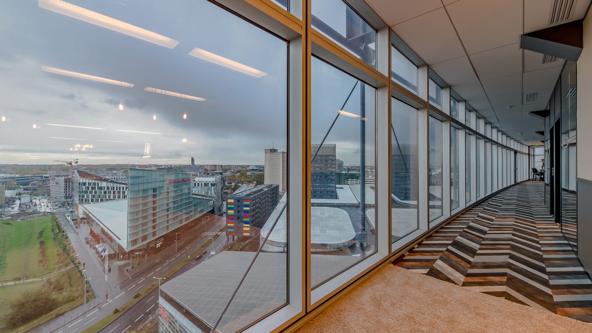 Coworking Parvis Rotterdam - FLYDESK certified workspace